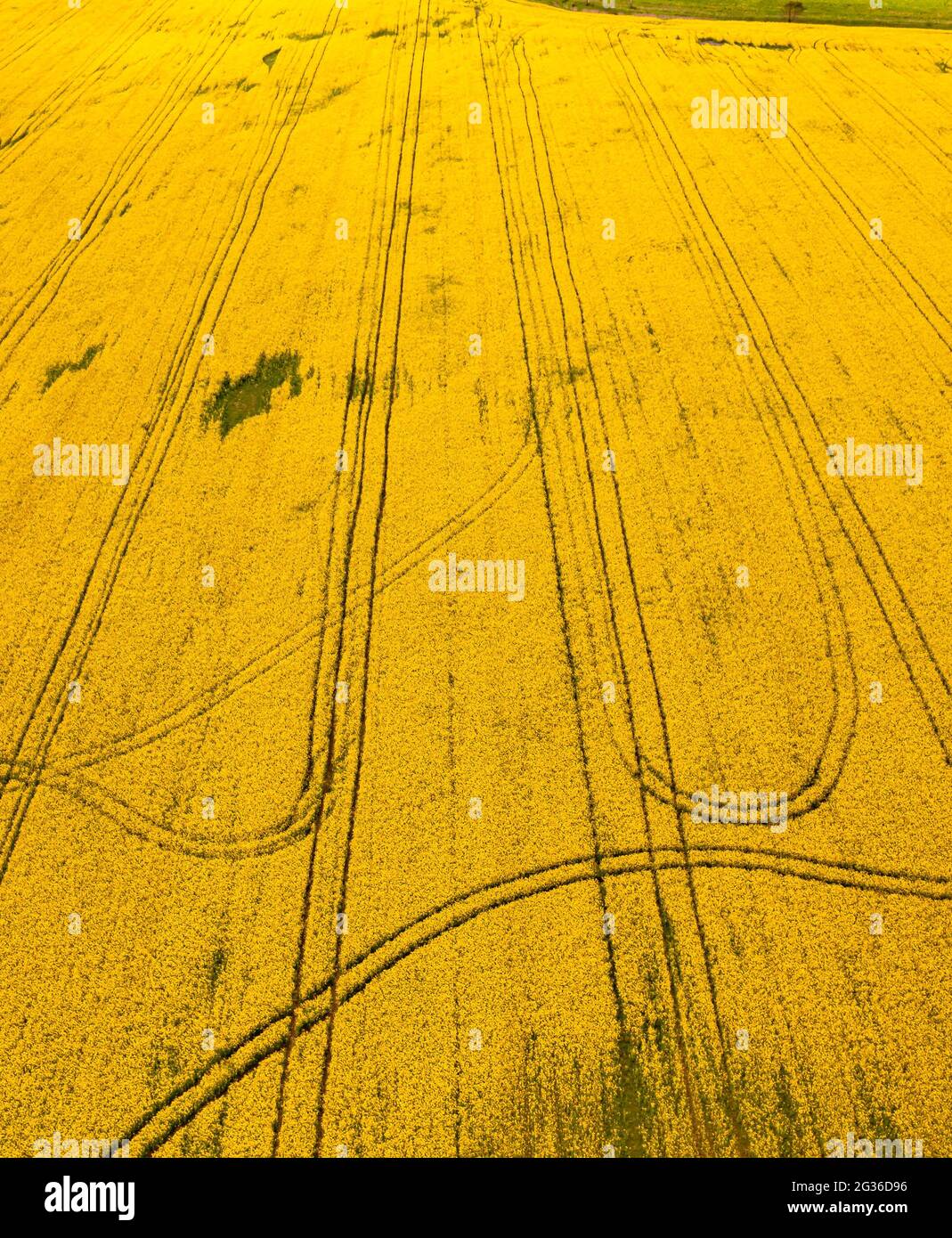 Crop field patterns hi-res stock photography and images - Alamy