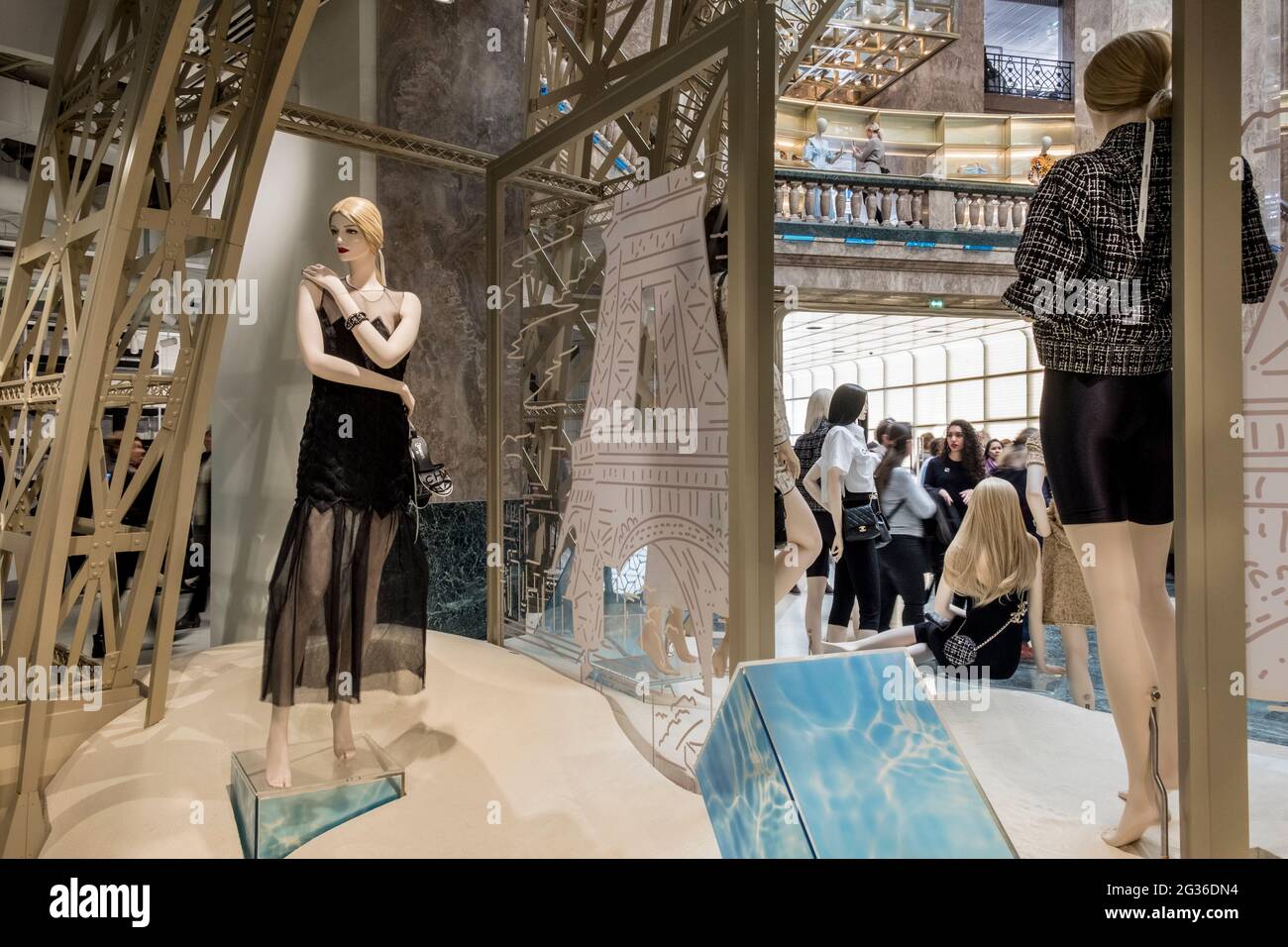 FRANCE. PARIS (8TH DISTRICT). GALERIES LAFAYETTE CHAMPS-ELYSEES, CHAMPS ...