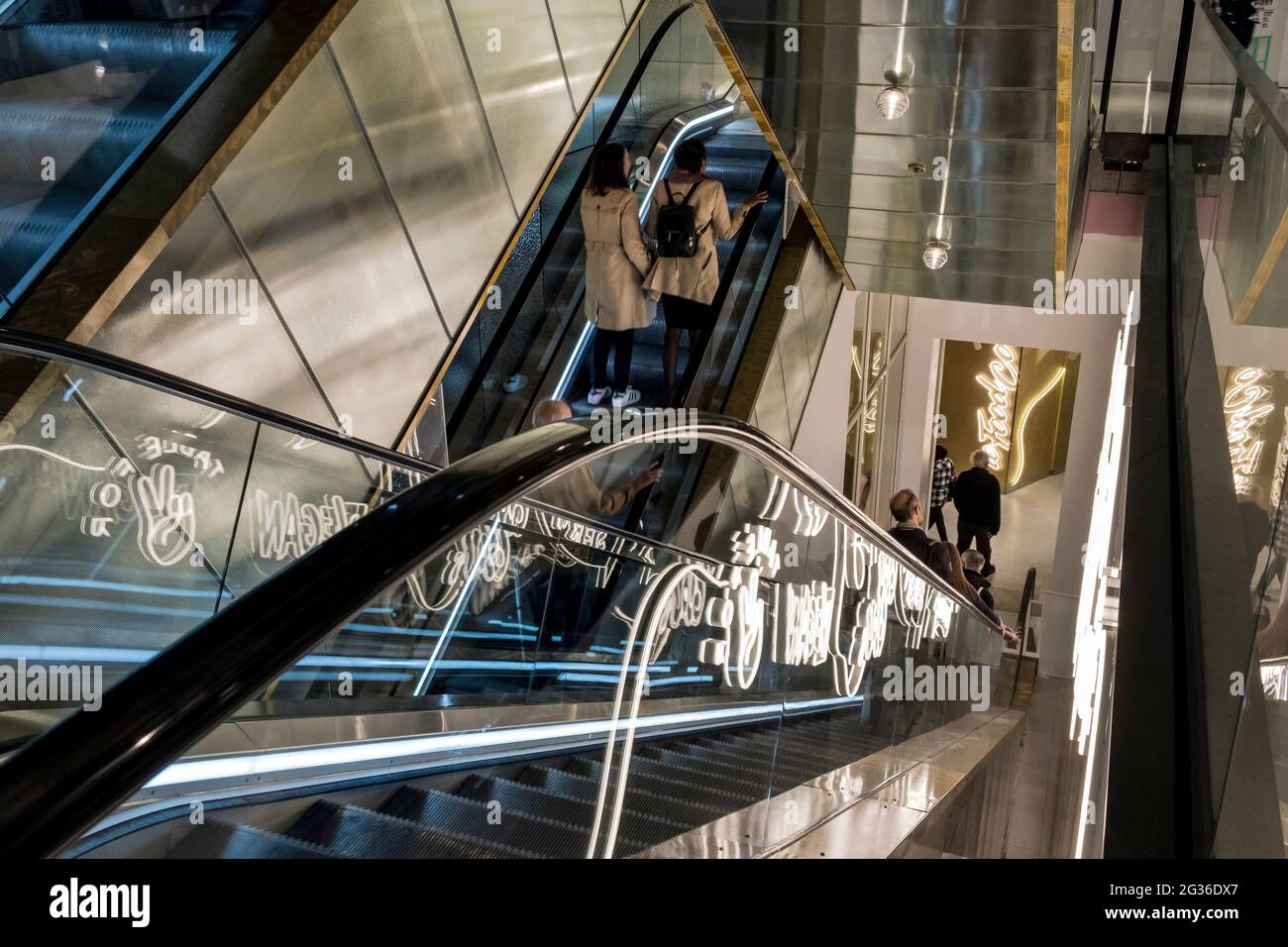 Stores shopping escalator hi-res stock photography and images - Alamy