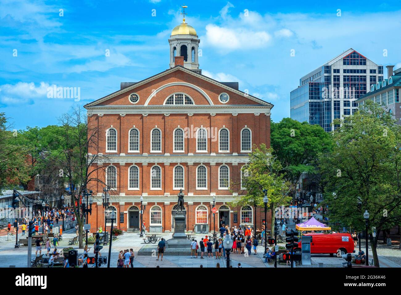 Bullfinch building hi-res stock photography and images - Alamy