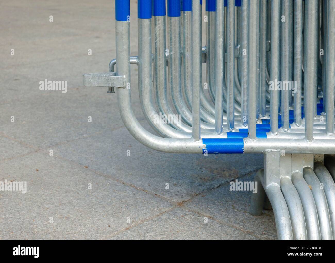 Guard rails hi-res stock photography and images - Alamy