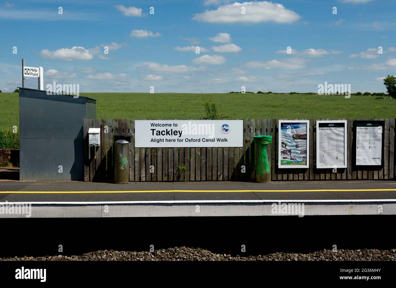 Tackley station hi-res stock photography and images - Alamy