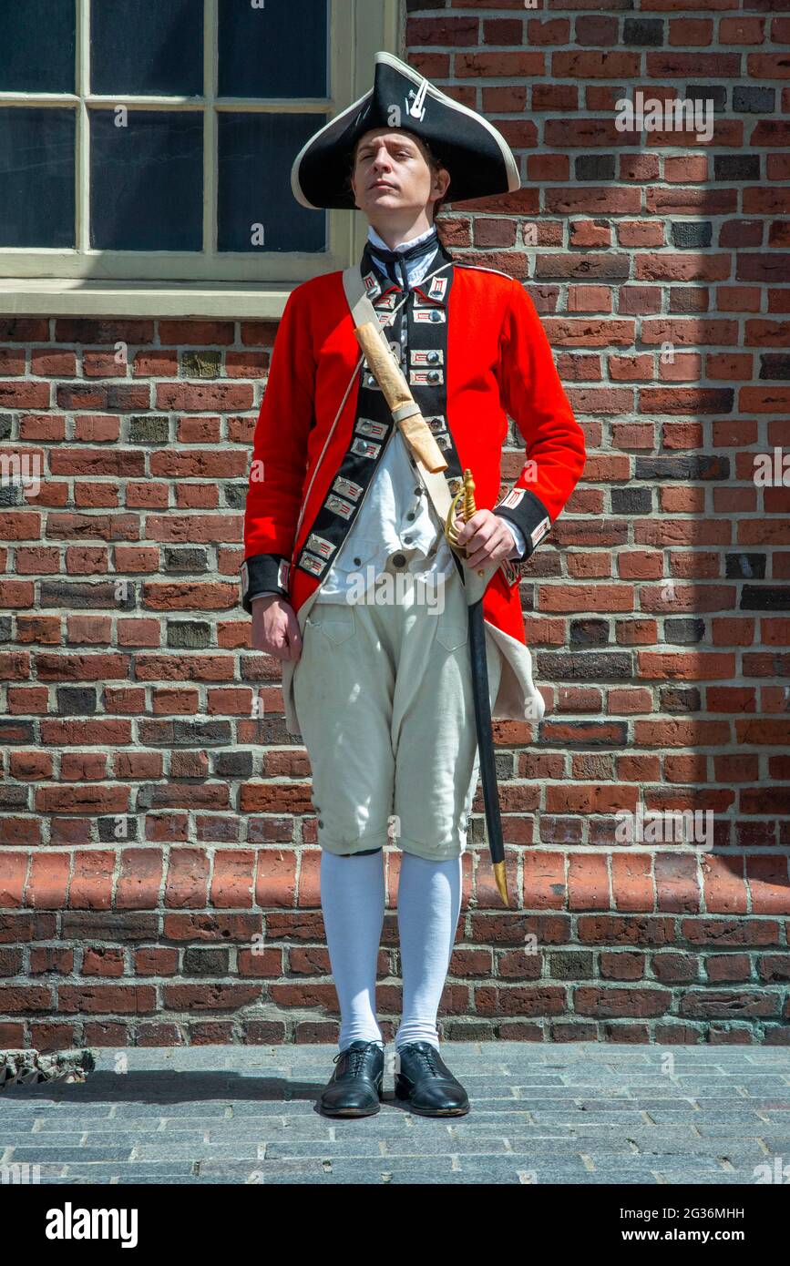 Old colonists hall hi-res stock photography and images - Alamy