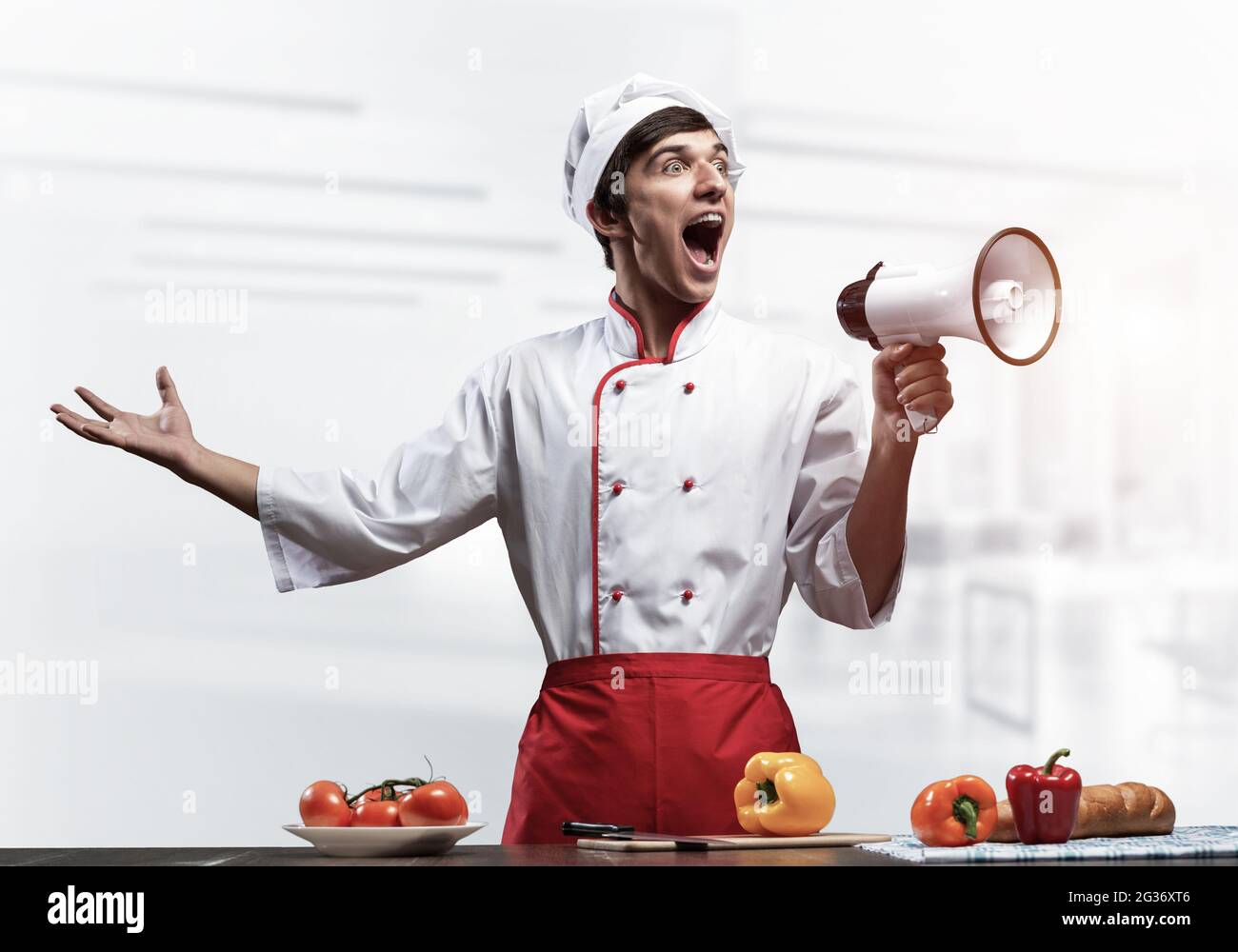 Shouting chef hi-res stock photography and images - Alamy