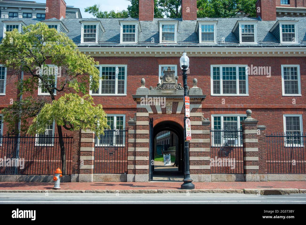 Harvard university gate hi-res stock photography and images - Alamy