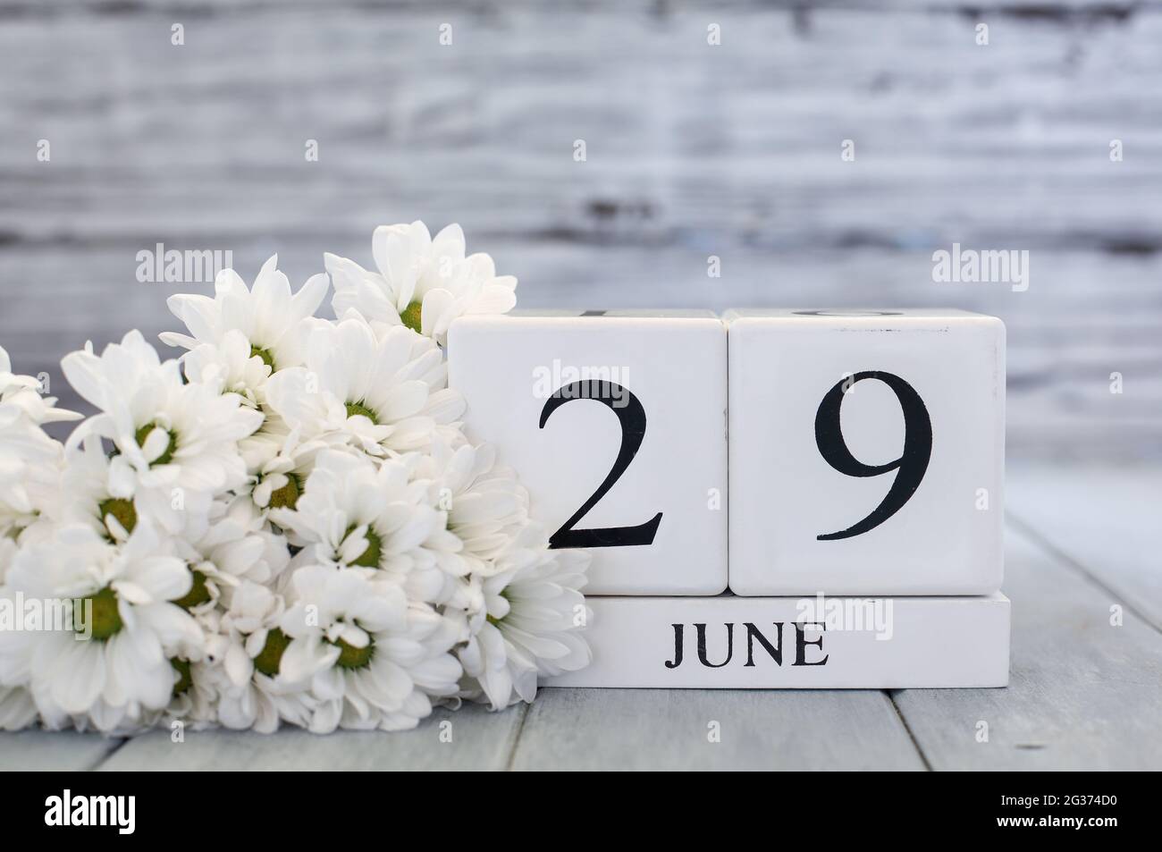 Date of june hi-res stock photography and images - Alamy