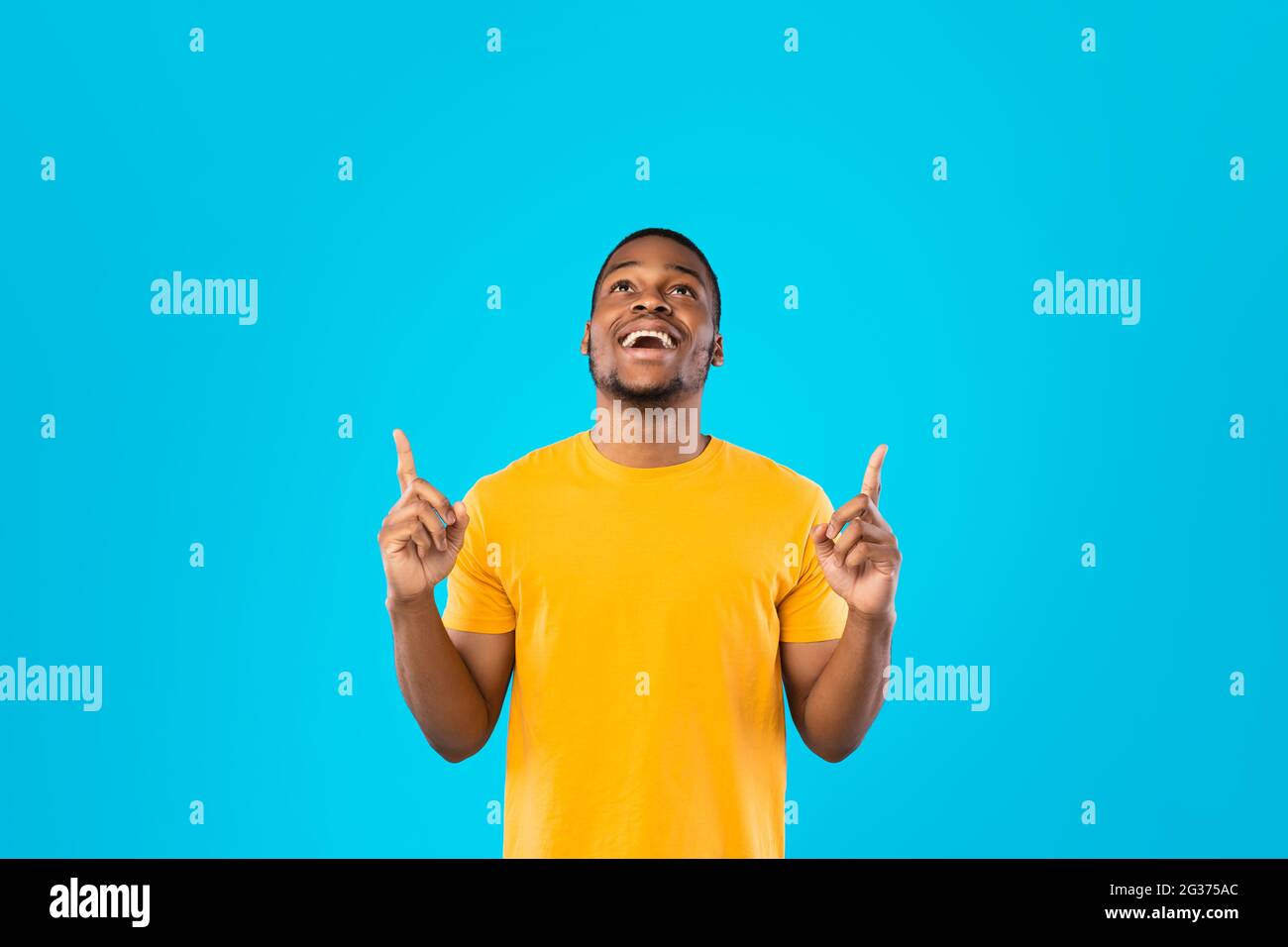 Pointing up pointing upward hi-res stock photography and images - Alamy