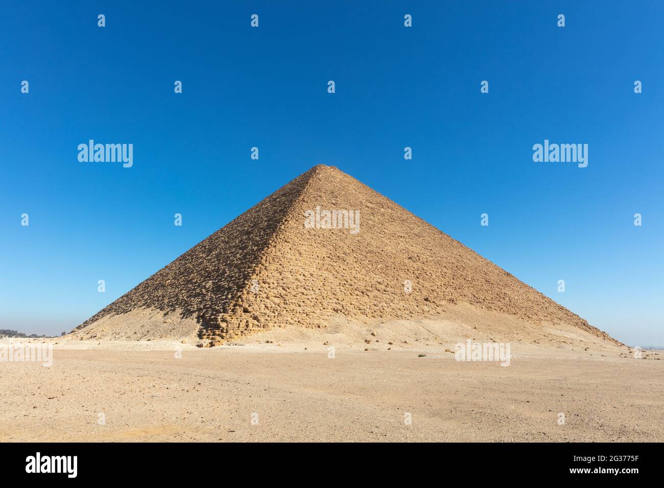 Big pyramid hi-res stock photography and images - Alamy