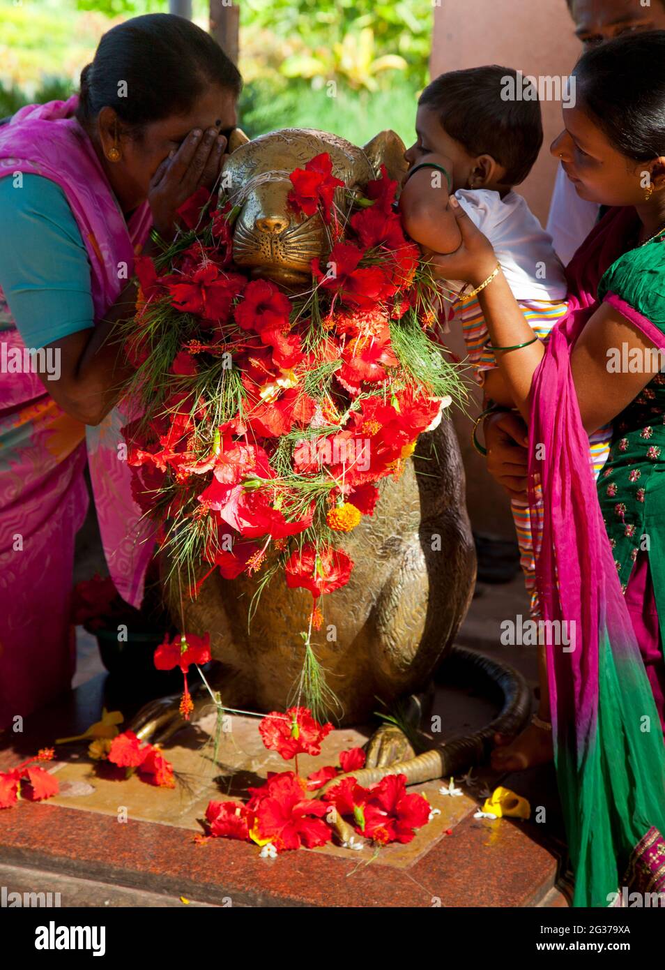 Statue of Mooshak, Ganesh's vehicle, outside Ganesh/Ganpati Temple ...