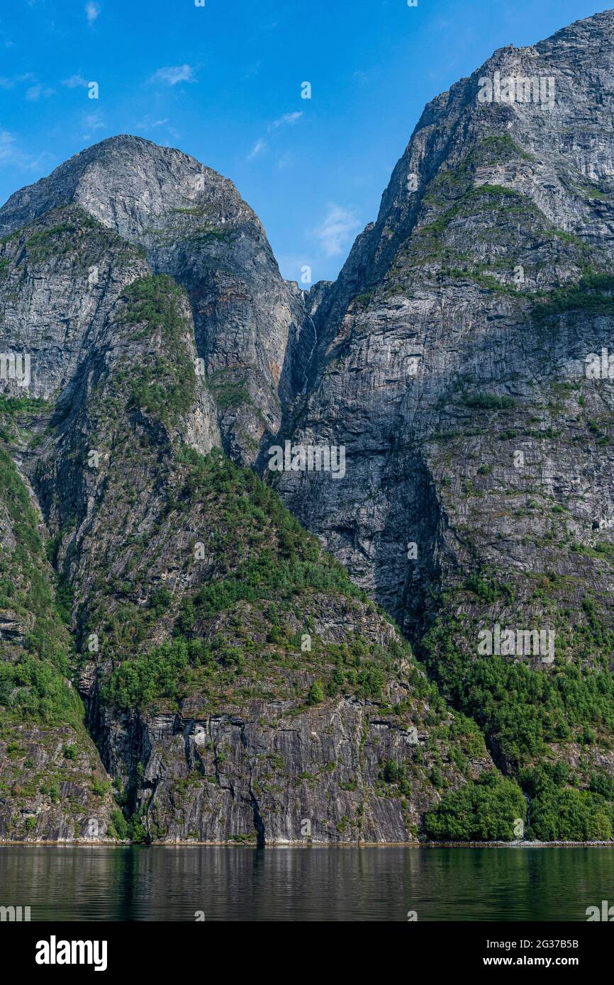 Geirangerfjord cliffs hi-res stock photography and images - Alamy
