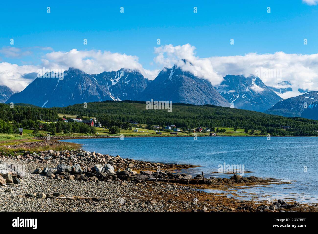 Lyngen, norway hi-res stock photography and images - Alamy