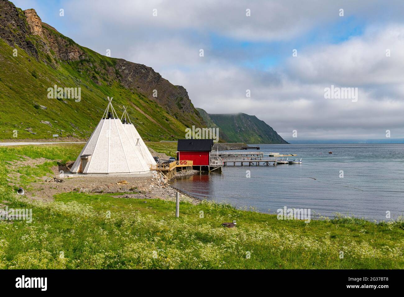 Tippies hi-res stock photography and images - Alamy