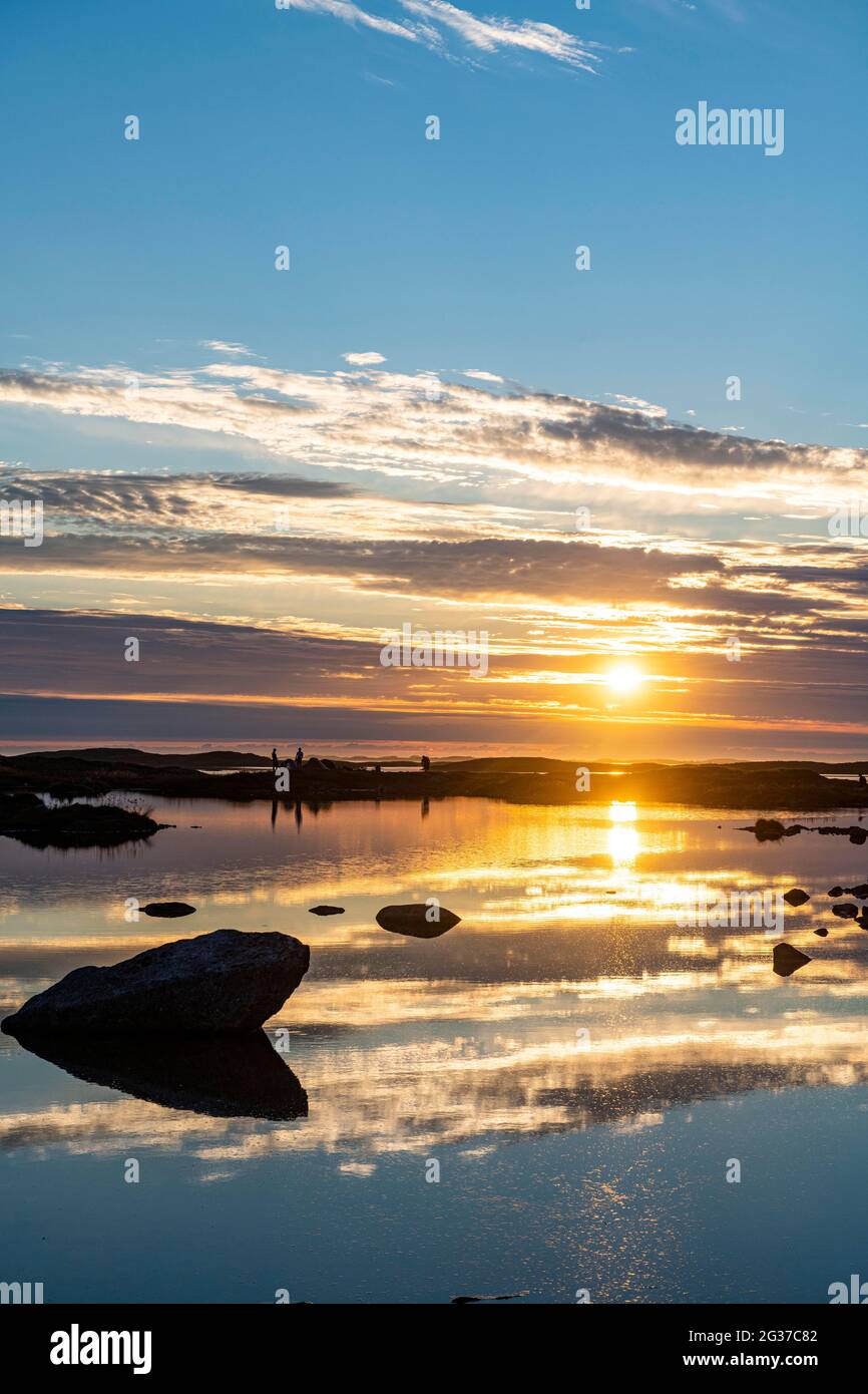 Sunset over the Unesco world heritage site, the Vega Archipelago ...