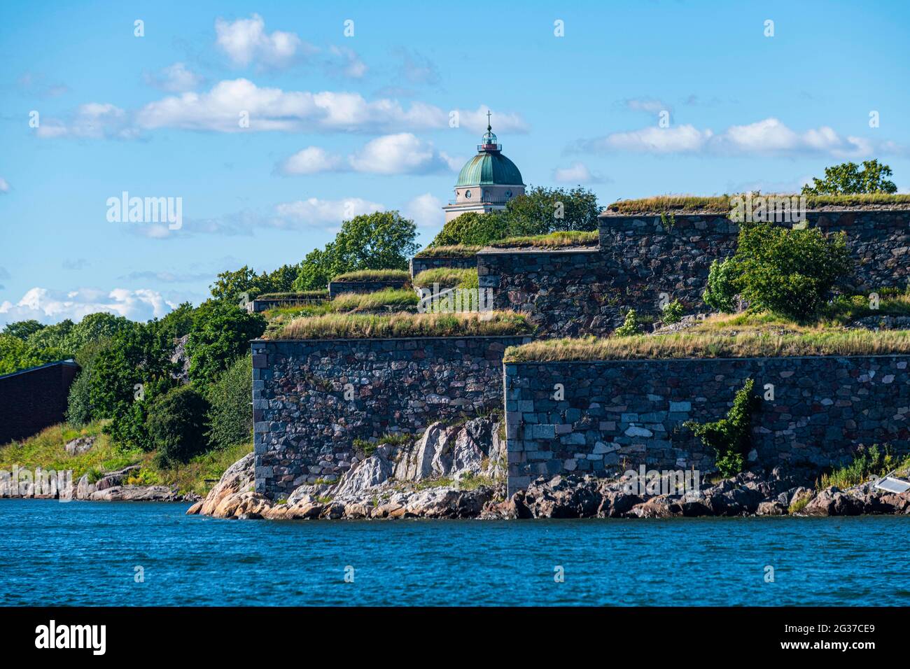 Fortified walls at the Unesco world heritage site Suomenlinna sea ...