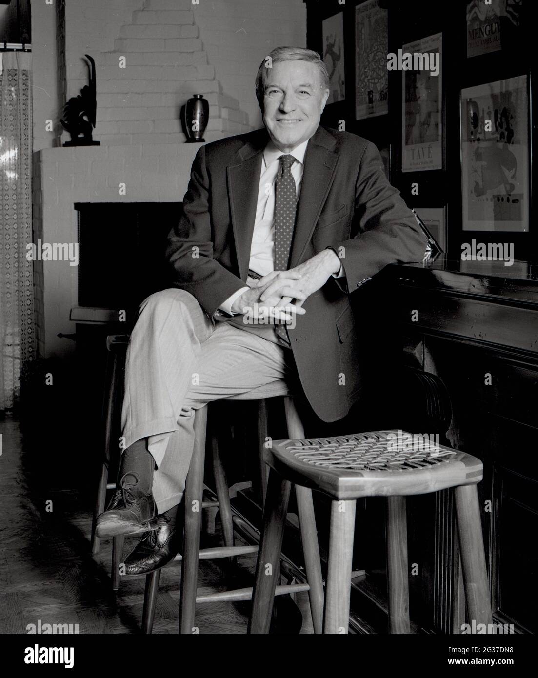 Gene Kelly American In Paris High Resolution Stock Photography and ...