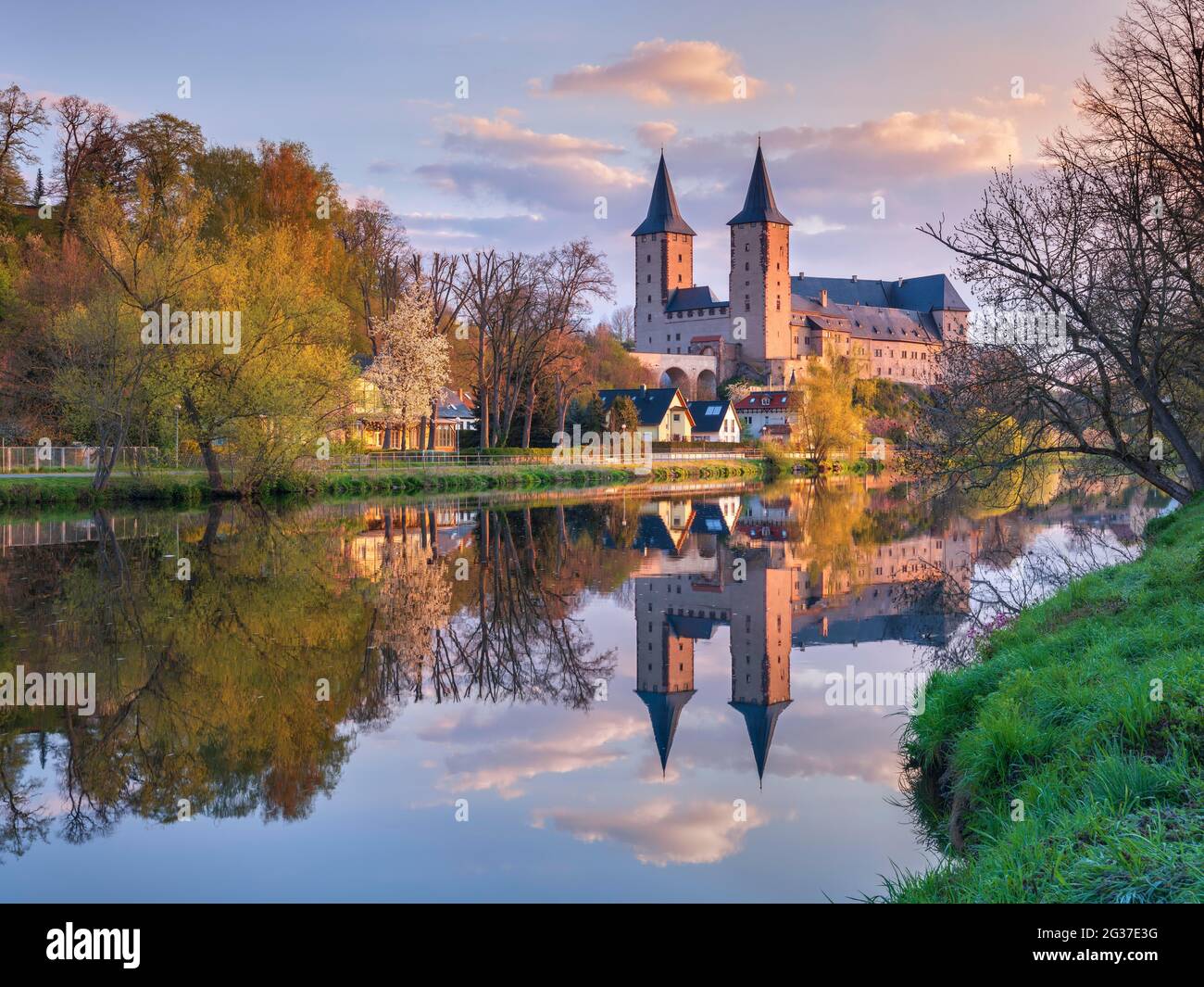 Rochlitz Castle on the river Zwickauer Mulde at Morgenrot, Rochlitz ...
