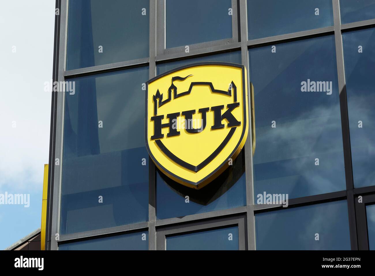 Insurance logo hi-res stock photography and images - Alamy