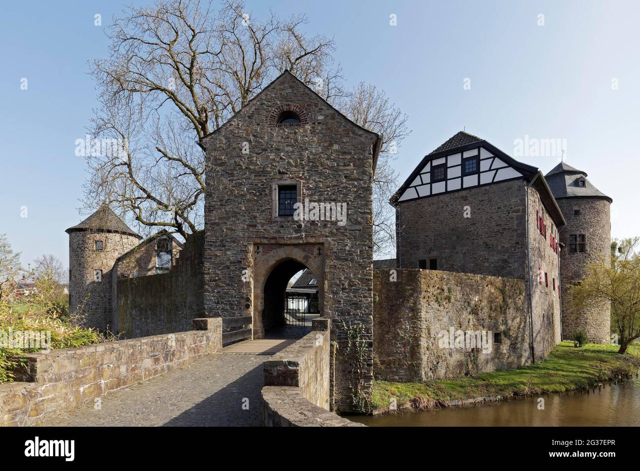 Water castle Haus zum Haus from the 13th century, bridge to the main ...