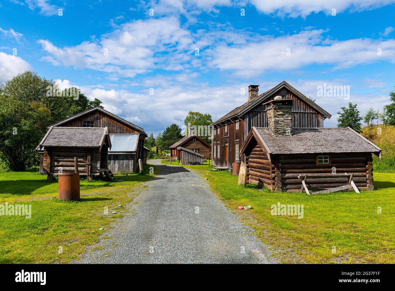 Medieval farm house hi-res stock photography and images - Alamy