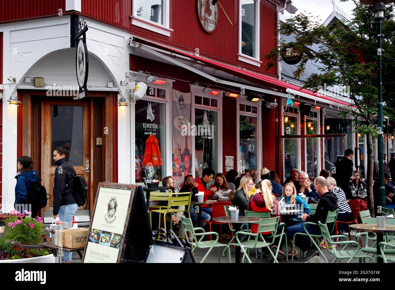Reykjavik old iceland restaurant hi-res stock photography and images ...