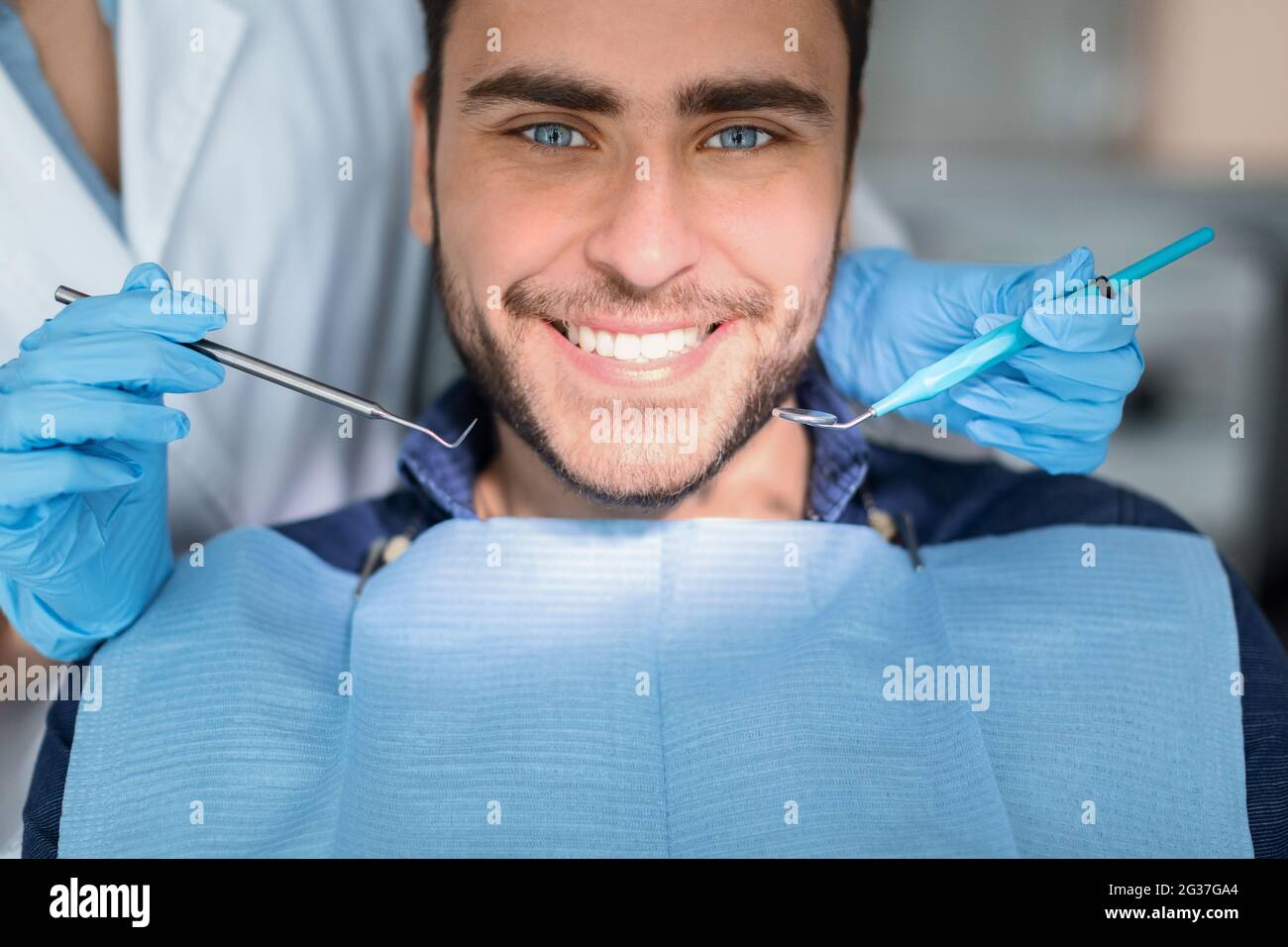 Tool man young hi-res stock photography and images - Alamy