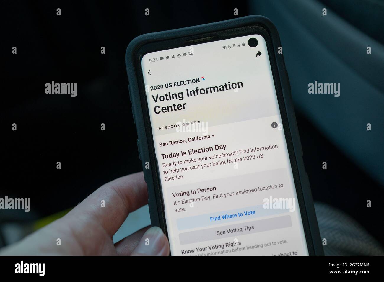 Facebook voting hi-res stock photography and images - Alamy