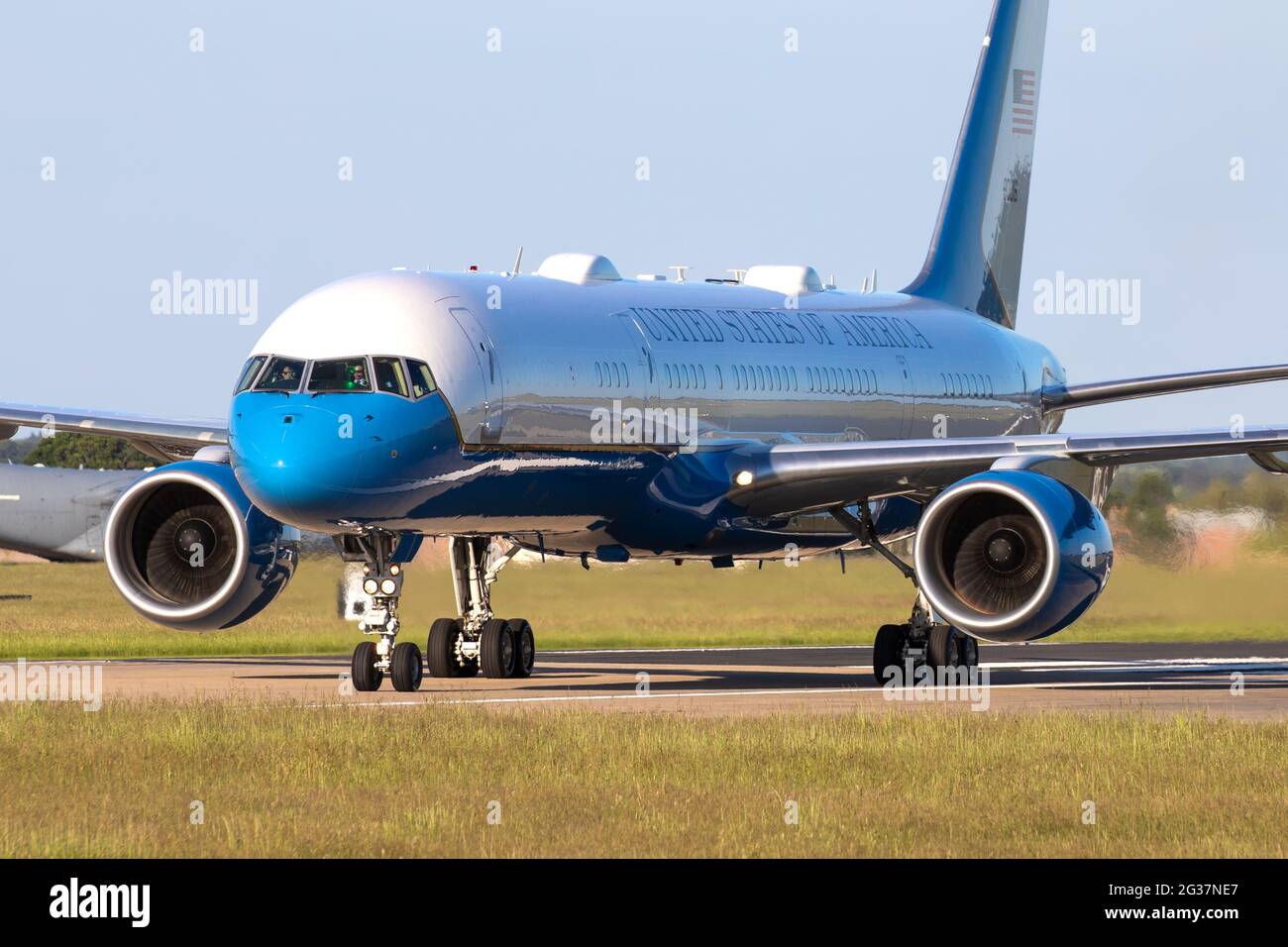 Boeing c 32 hi-res stock photography and images - Alamy