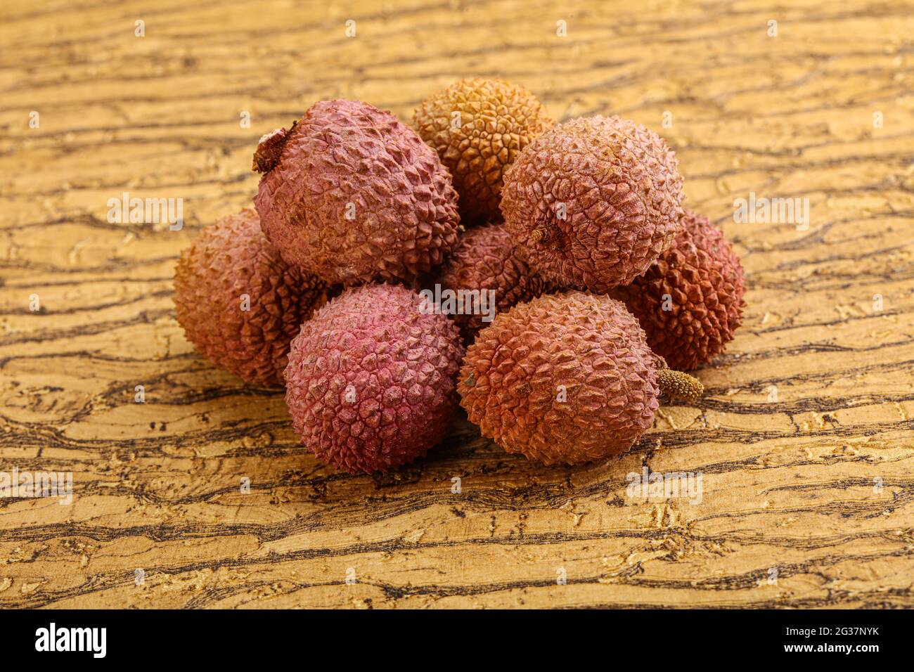 Tropical sweet exotic fruit lychee heap Stock Photo - Alamy