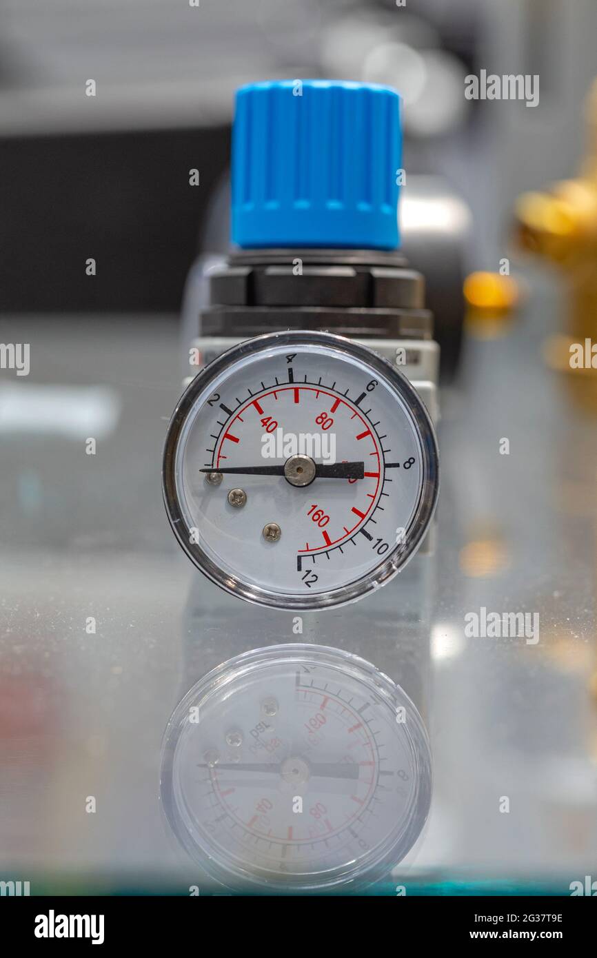 Air pressure gauge hi-res stock photography and images - Alamy