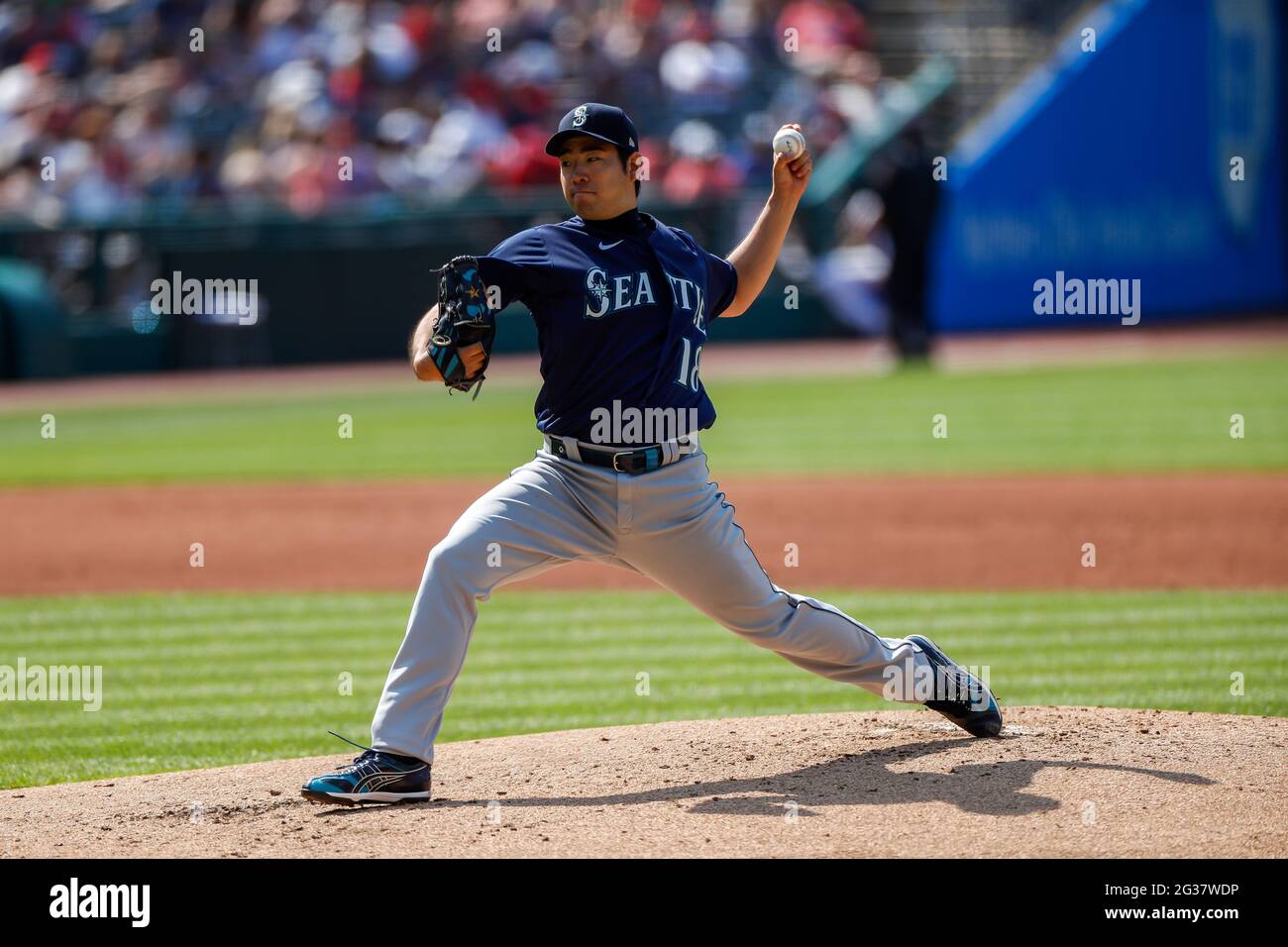 Seattle Mariners pitcher Yusei Kikuchi (18) pitches the ball during an ...