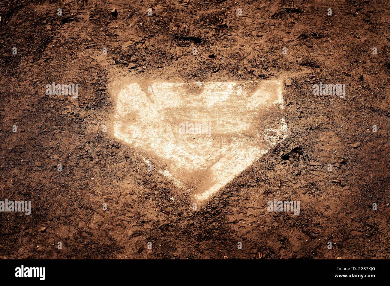 Homeplate hi-res stock photography and images - Alamy