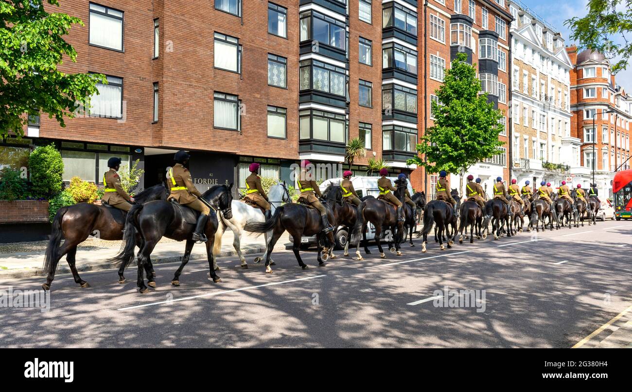 LONDON ENGLAND HOUSEHOLD CAVALRY BLACK HORSES AND THEIR RIDERS IN ...