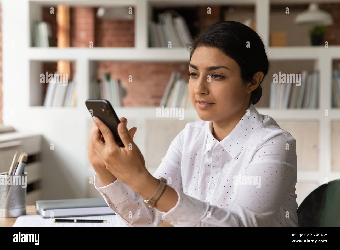 Workday application hi-res stock photography and images - Alamy
