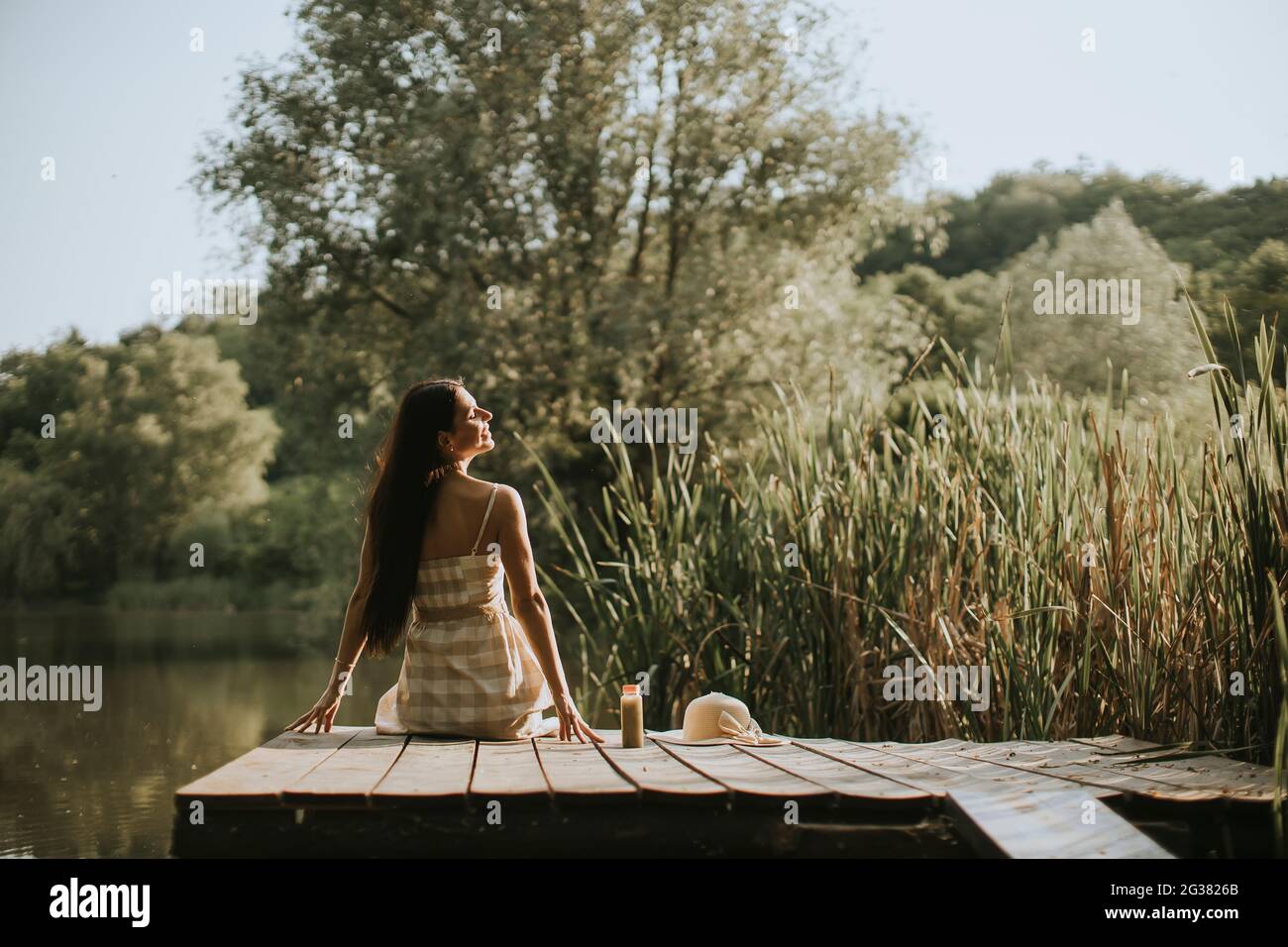 Beautiful young woman relaxing back hi-res stock photography and images - Alamy