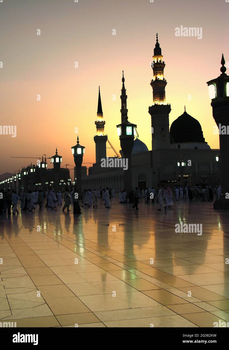 The Holy Prophet's Mosque (Masjid Nabawi) in Madinah, Saudi Arabia This ...