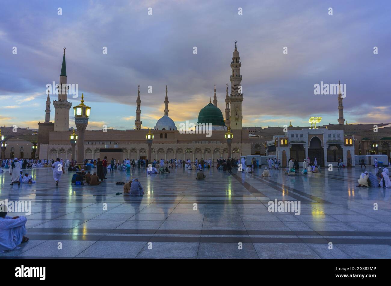 The Holy Prophet's Mosque (Masjid Nabawi) in Madinah, Saudi Arabia This ...