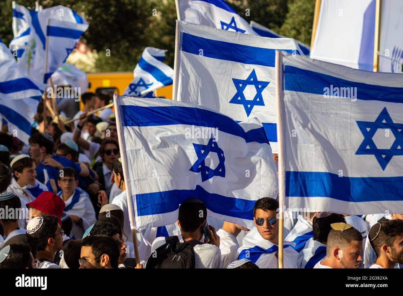 Israeli Dancing High Resolution Stock Photography and Images - Alamy
