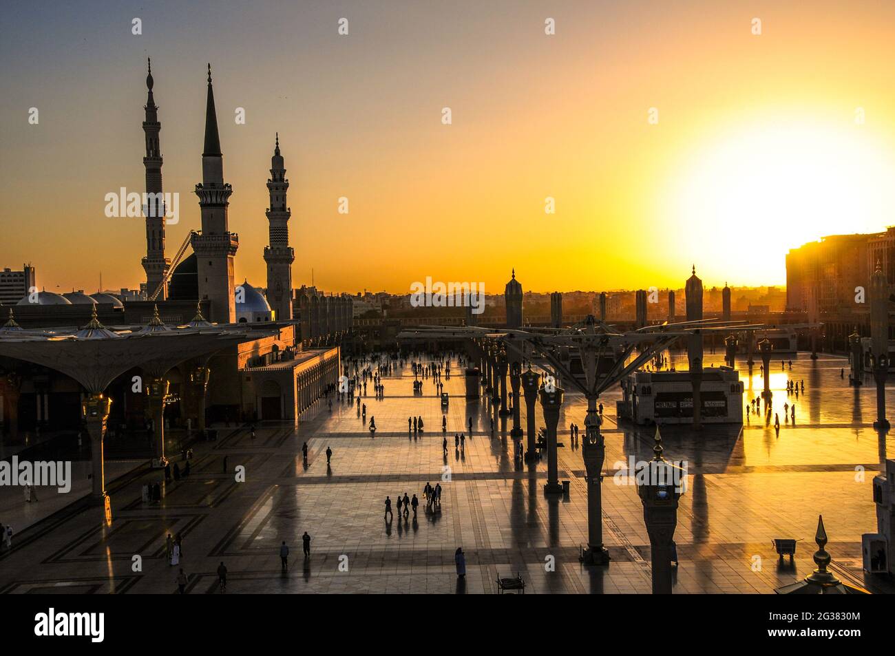 The Holy Prophet's Mosque (Masjid Nabawi) in Madinah, Saudi Arabia This ...