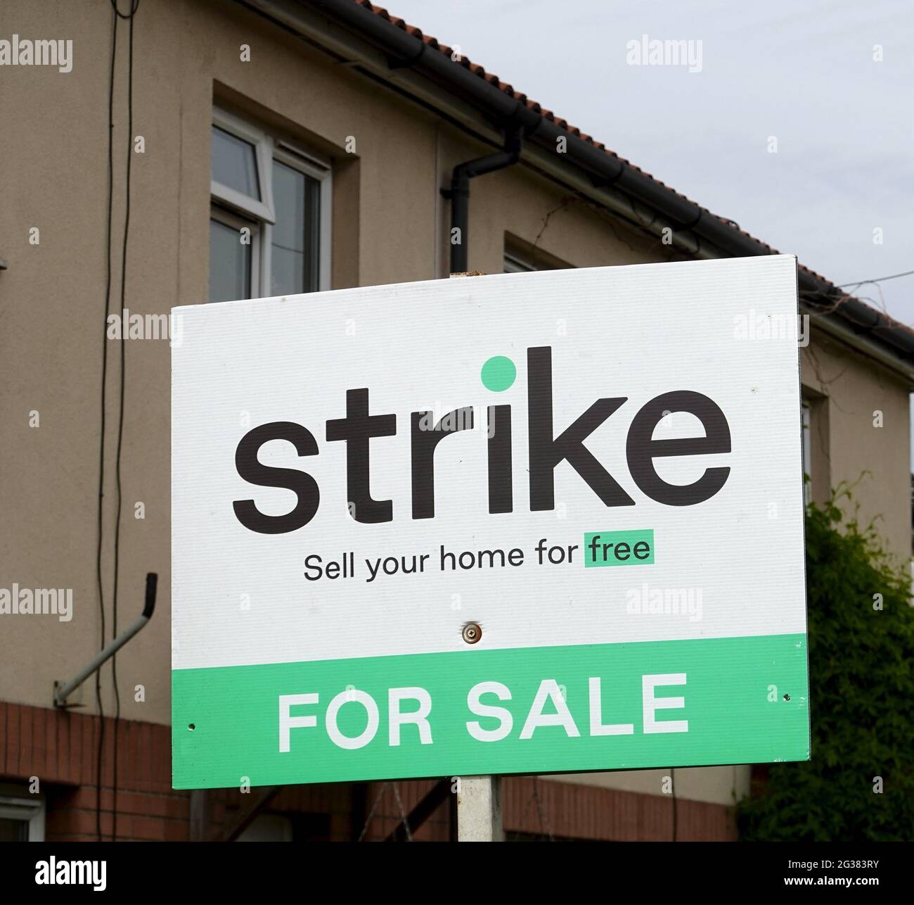 Home sale board hi-res stock photography and images - Alamy