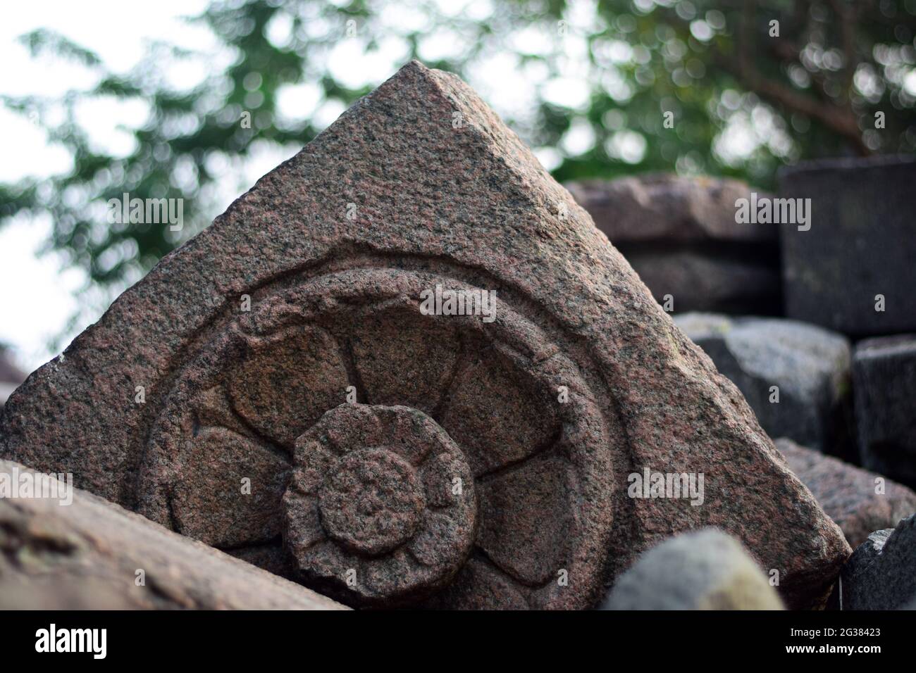 Stone flower carving hi-res stock photography and images - Alamy