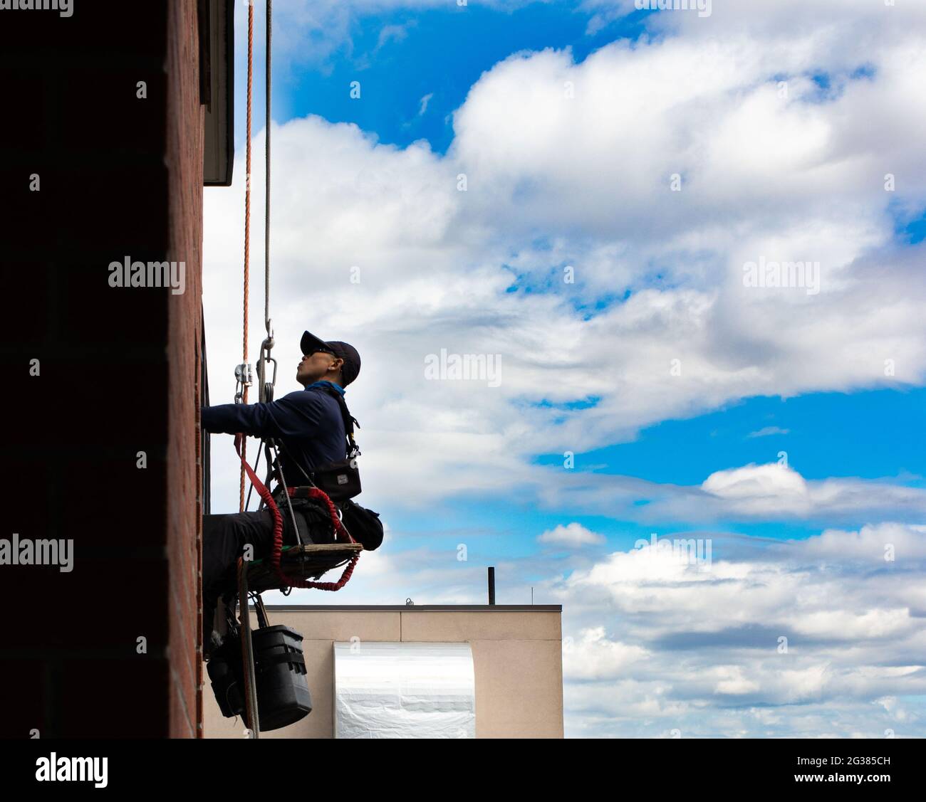 Window washer work cleaning hi-res stock photography and images - Alamy