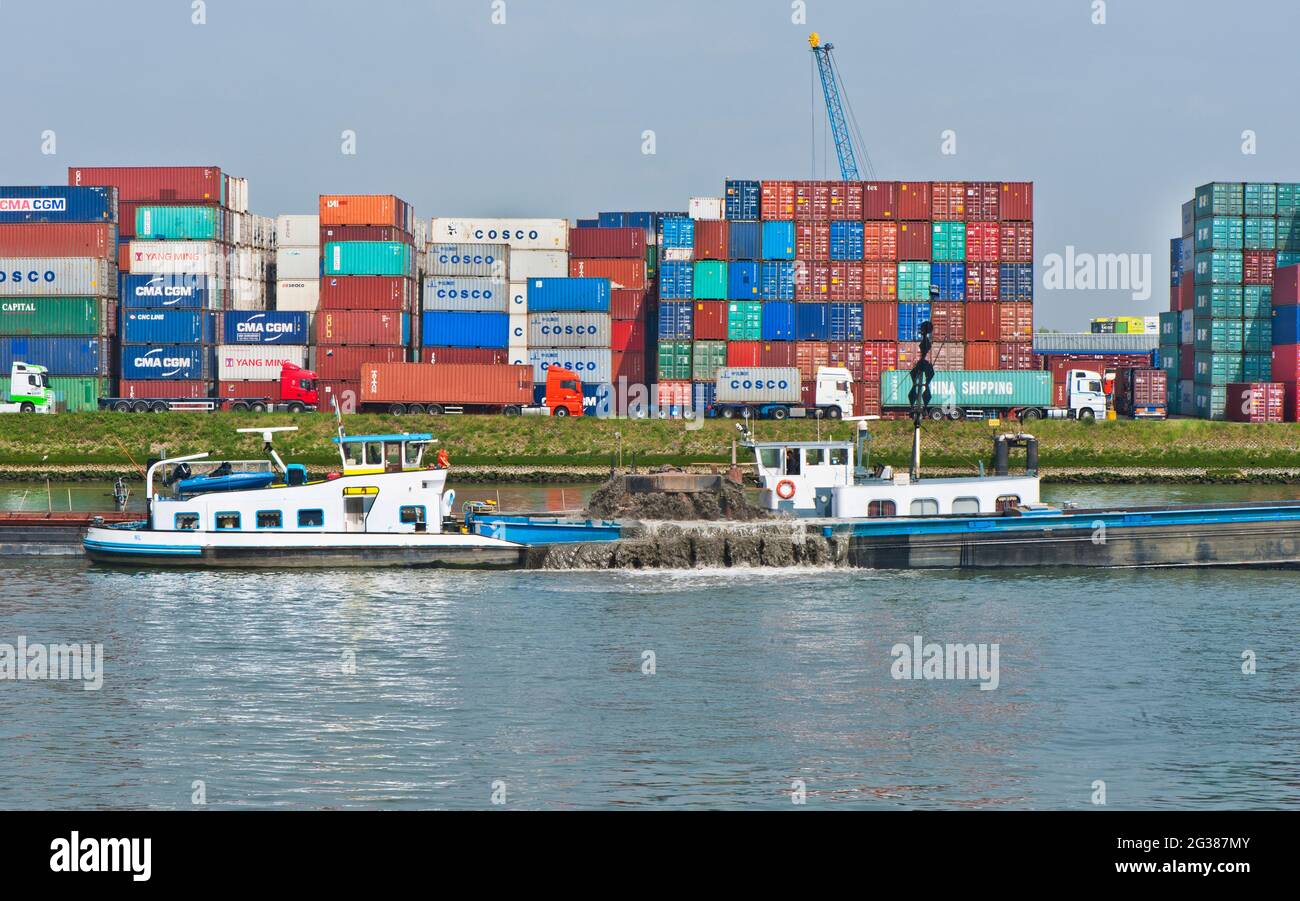 Rotterdam shipping container hi-res stock photography and images - Alamy