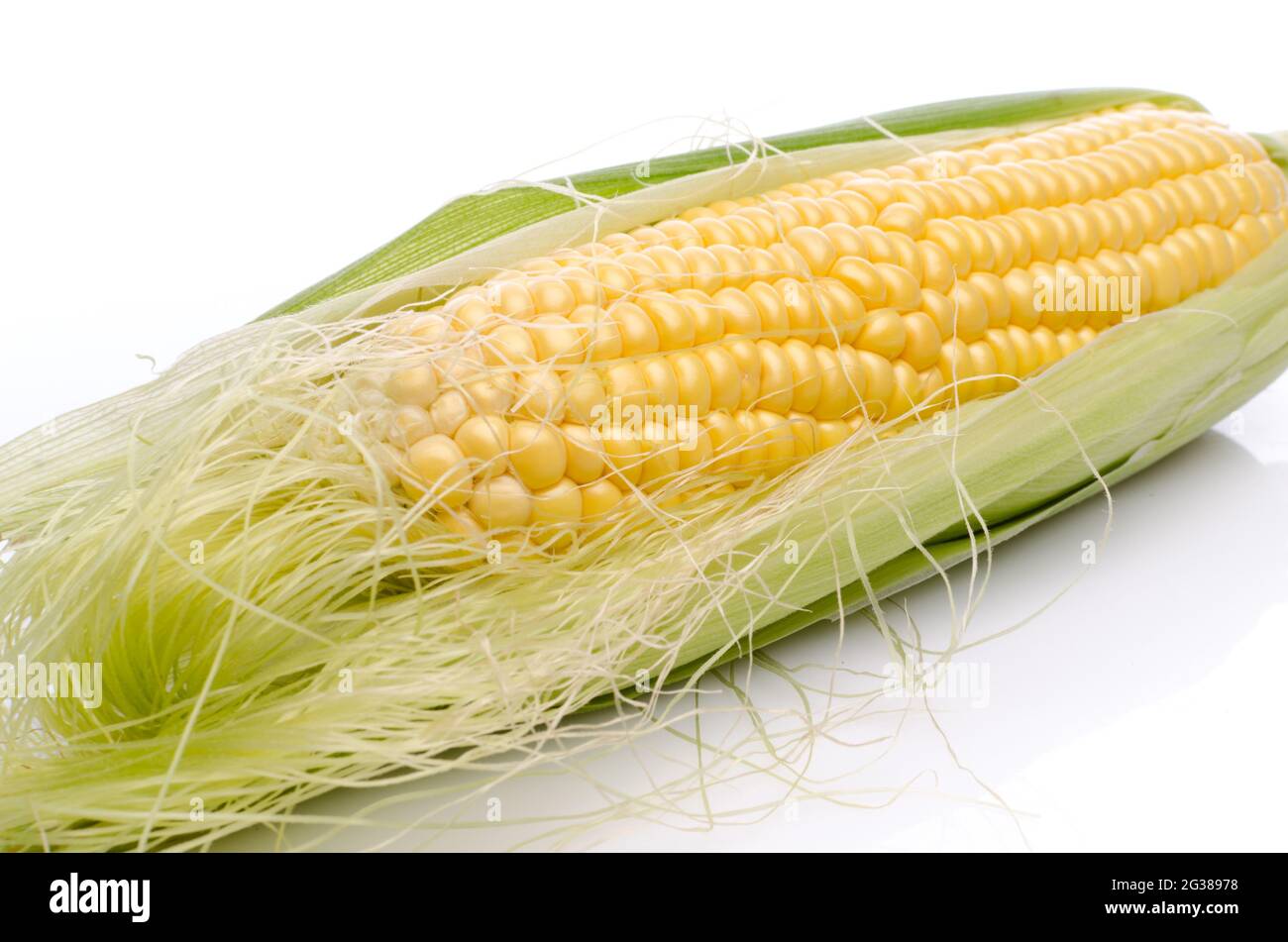 Fresh corn cob, isolated on white Stock Photo - Alamy