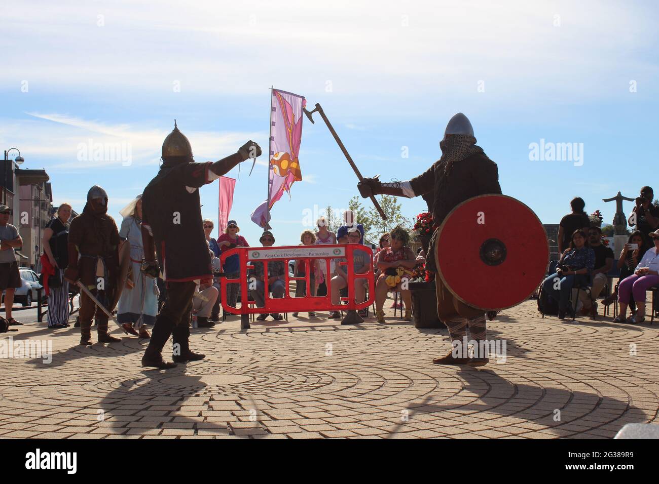 Viking tribe hi-res stock photography and images - Alamy
