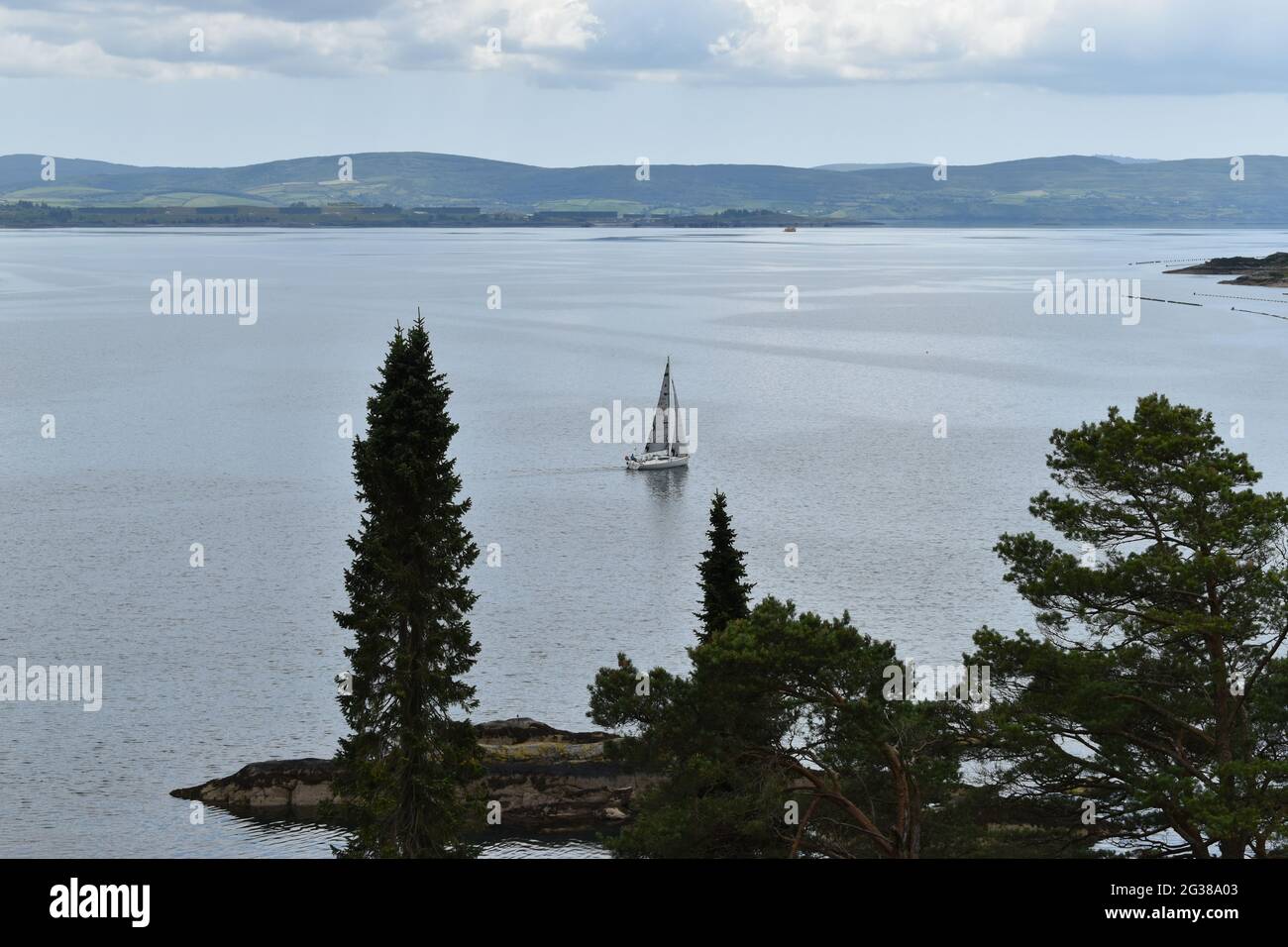 Sail boat in Garnish Island Stock Photo - Alamy