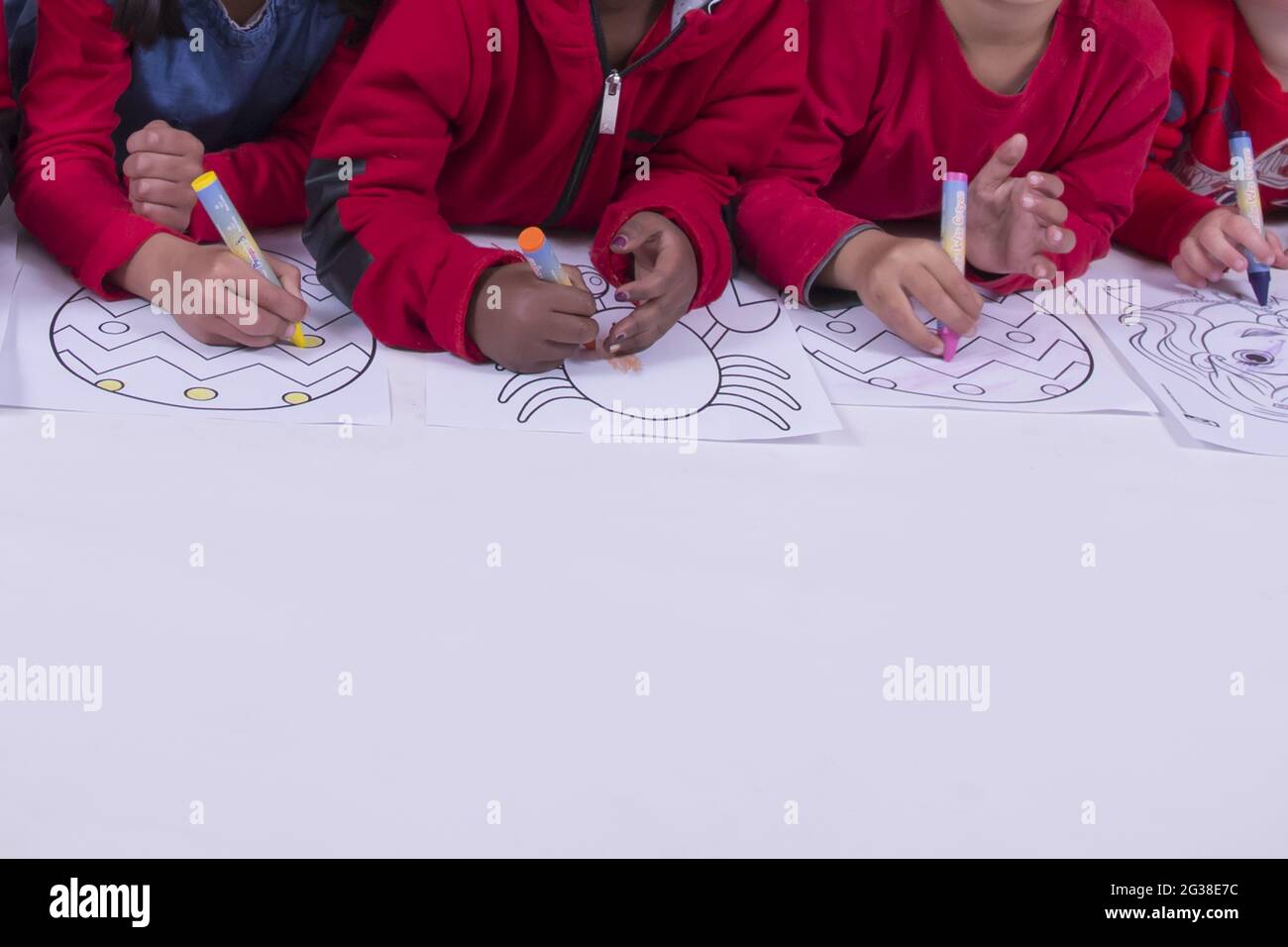 children drawing on paper Stock Photo - Alamy