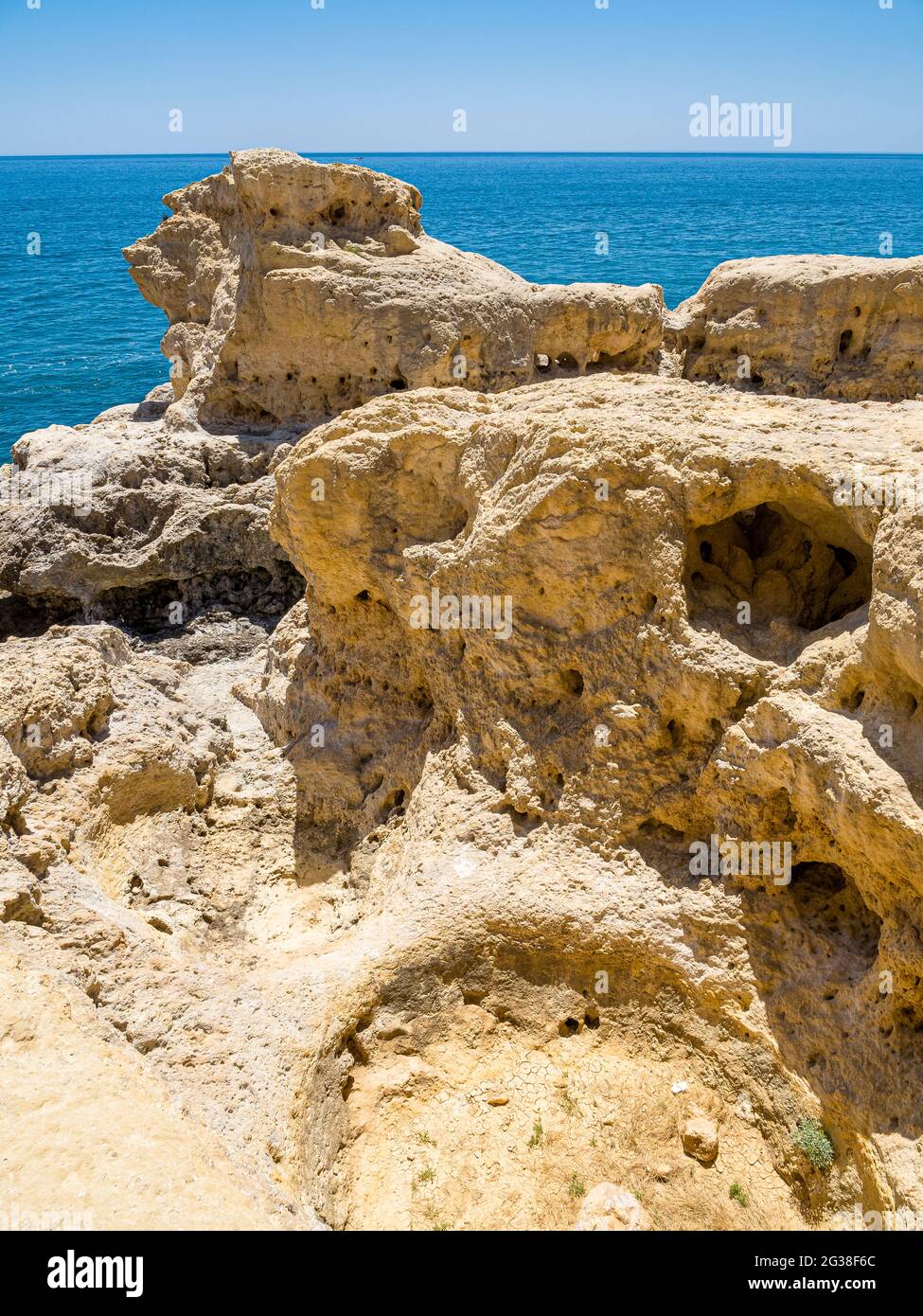 View of the limestone caves in Carvoeiro, Portugal Stock Photo - Alamy