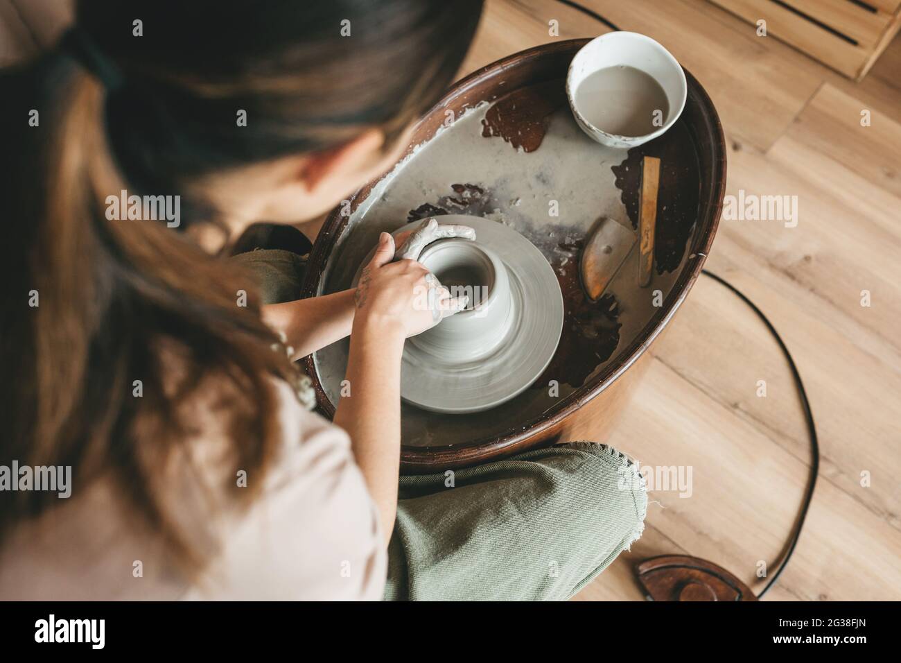 Clay pot maker hi-res stock photography and images - Alamy