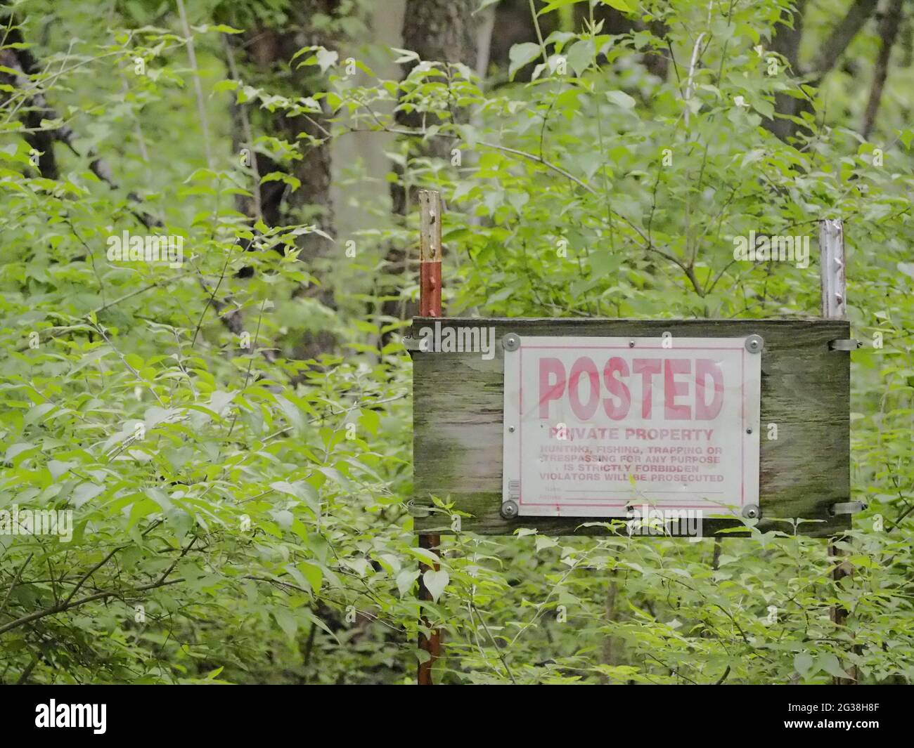 Scary No Trespassing Sign in Olathe Kansas Stock Photo - Alamy