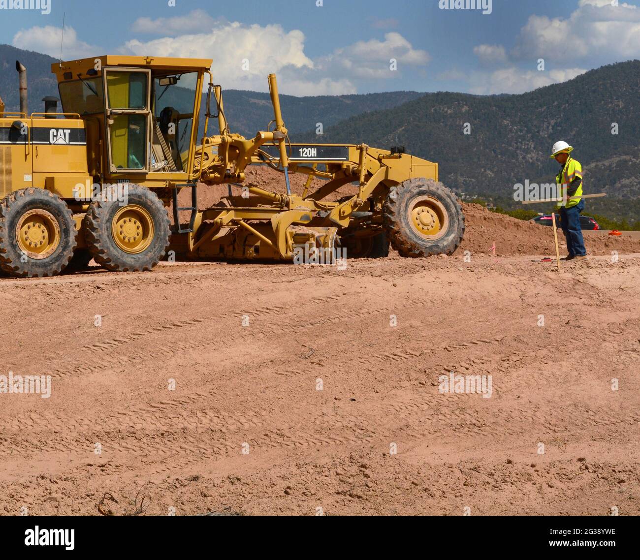 Caterpillar motor grader hi-res stock photography and images - Alamy